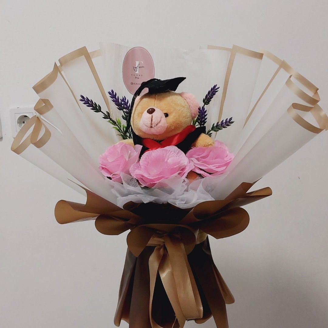 Bouquet Flowers wisuda, Desain & Kerajinan Tangan, Barang & Aksesoris ...