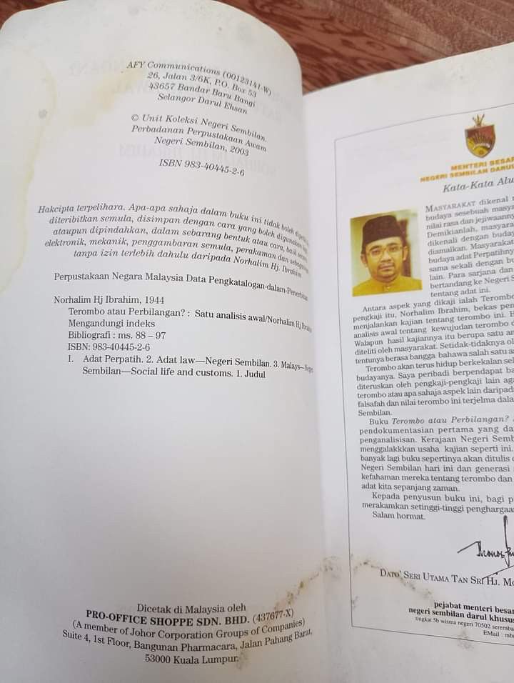 Buku Terombo atau Perbilangan? Pengertian tentang peranan atau ...