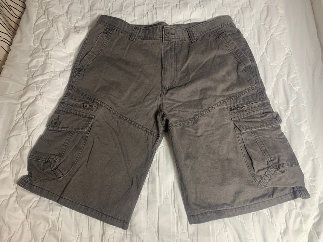 cargo jorts, Women's Fashion, Bottoms, Shorts on Carousell