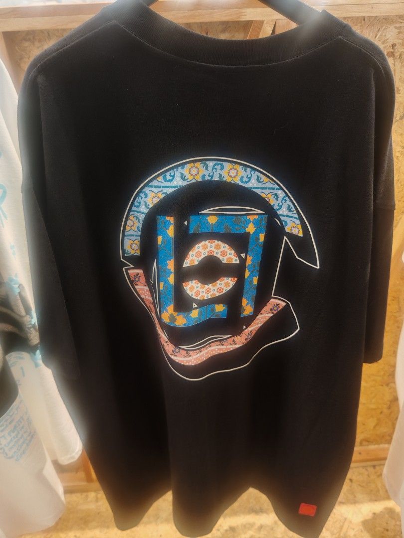 clot x carnival曼谷別注版, 男裝, 上身及套裝, T-shirt、恤衫、有領衫 - Carousell