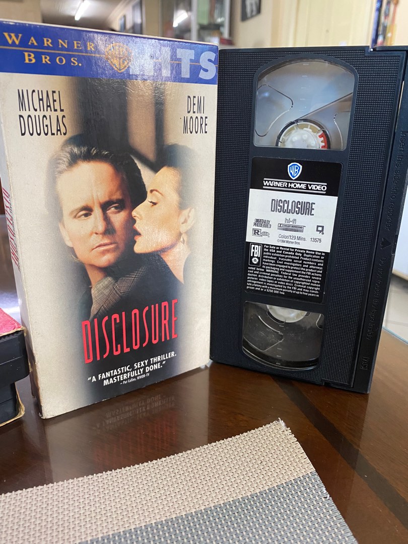 Disclosure (VHS) 1994 Michael Douglas Demi Moore Donald Sutherland ...
