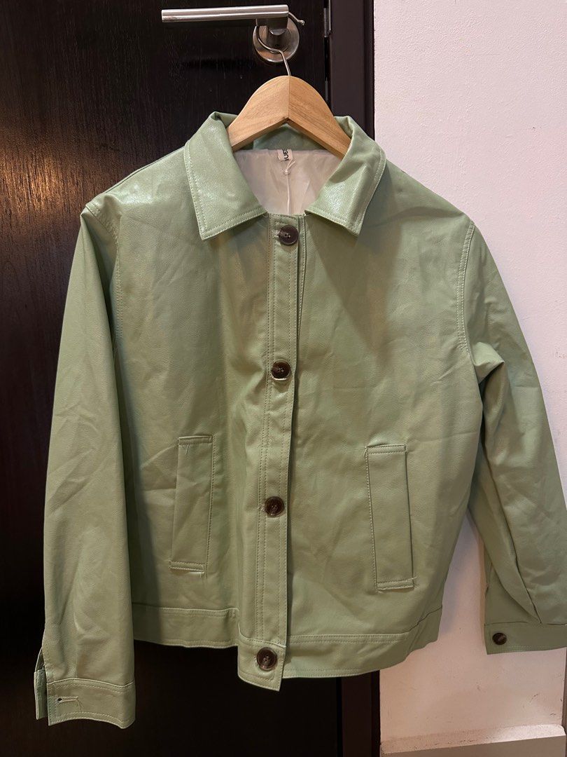 Green crop jacket, Women's Fashion, Coats, Jackets and Outerwear on ...