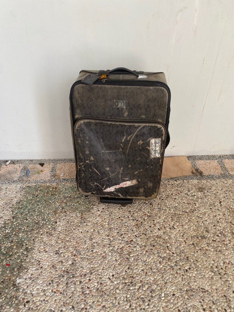 Koper ELLE size 24” ORIGINAL, Fesyen Wanita, Tas & Dompet di Carousell