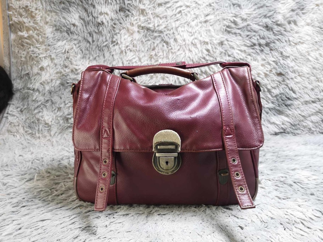 Maroon Lock Closure Leather Laptop Bag, Women's Fashion, Bags & Wallets ...