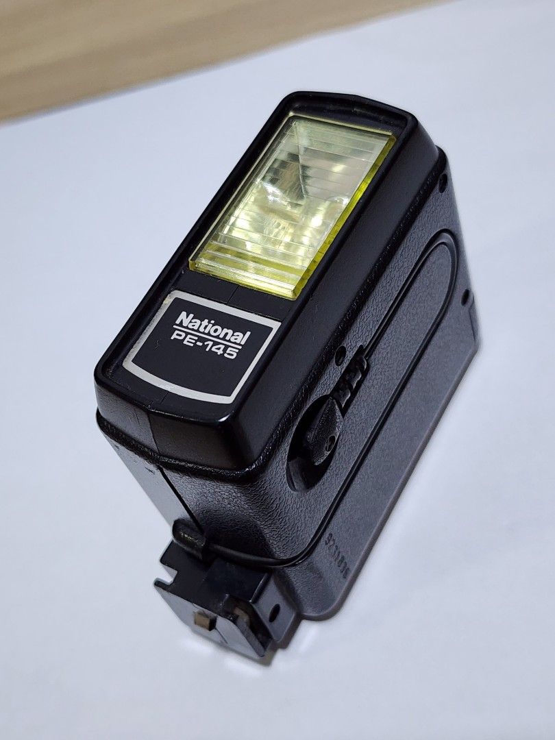 National Flash PE 145, Photography, Lens & Kits on Carousell