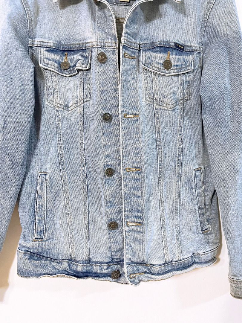 Pull & Bear Oversized Washed Denim Jacket, Women's Fashion, Coats, Jackets and Outerwear on ...