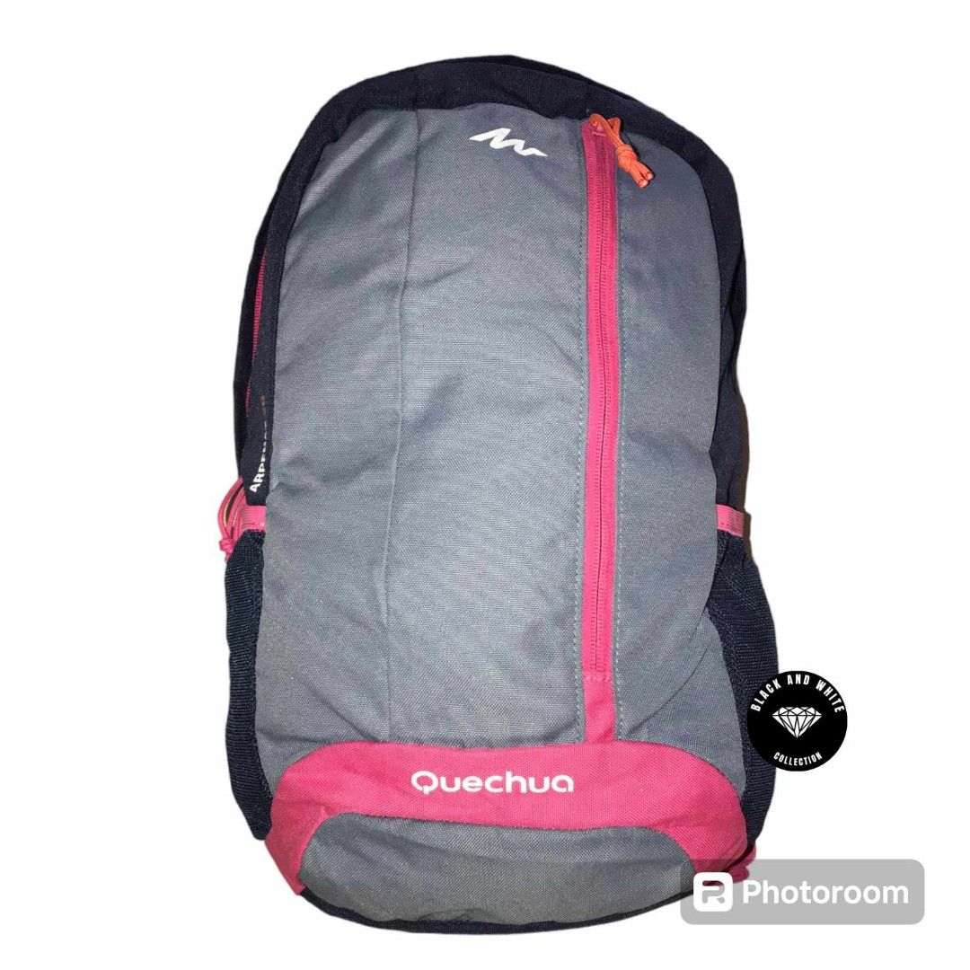 QUECHUA BAG, Fesyen Wanita, Tas & Dompet di Carousell