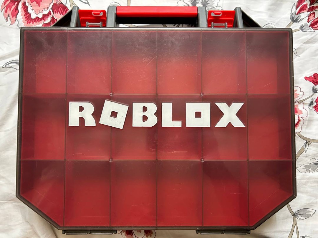 Roblox Collectors Toolbox, Hobbies & Toys, Toys & Games on Carousell