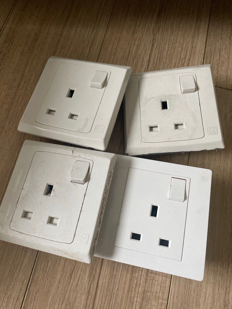 Single gang power socket MK Hager, TV & Home Appliances, Electrical ...
