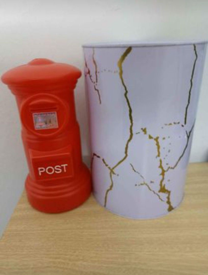 Tabung duit kertas/syiling coin bank, Everything Else, Others on Carousell