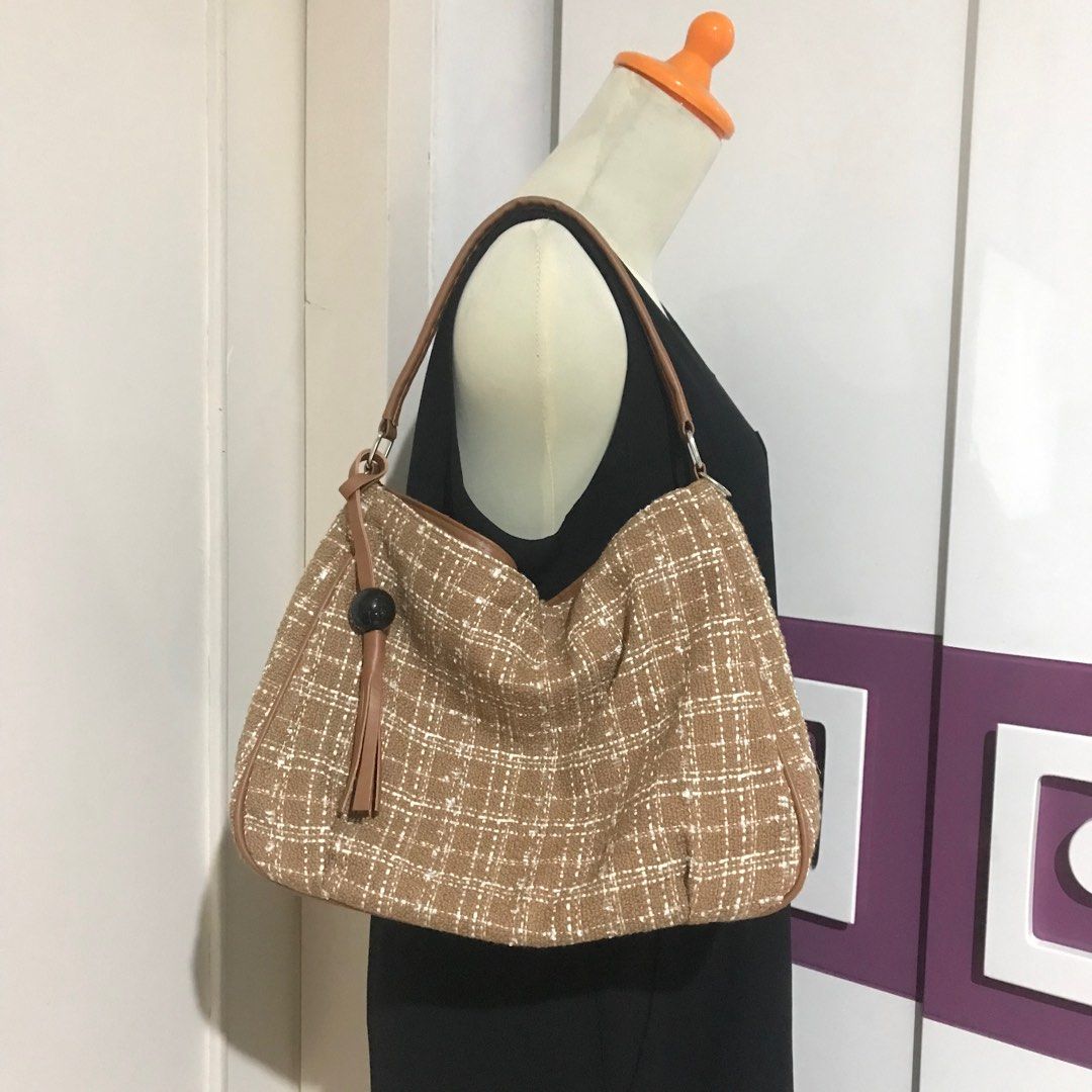 Tas Tweed Hobo Bag Warna Coksu (baca diskripsi), Fesyen Wanita, Tas ...