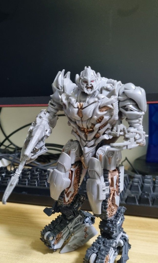Transformers Studio Series 13 Megatron tank, Hobbies & Toys, Toys ...