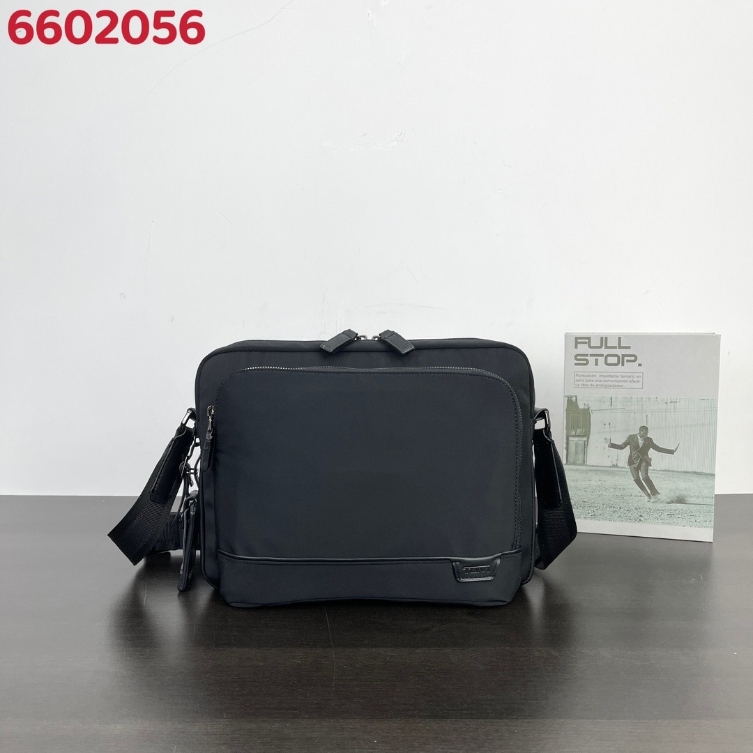 TUMI HARRISON Leo Crossbody, Men's Fashion, Bags, Sling Bags on Carousell