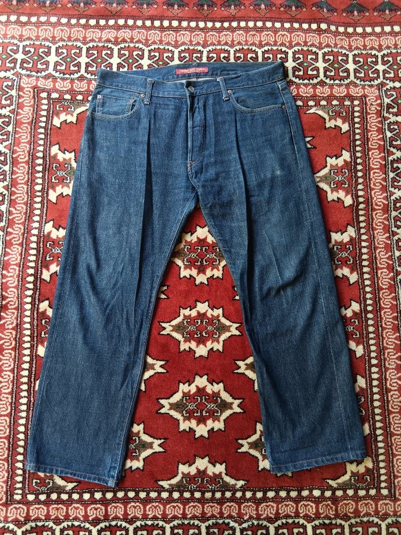 Uniqlo Original Basic Premium, Men's Fashion, Bottoms, Jeans on Carousell