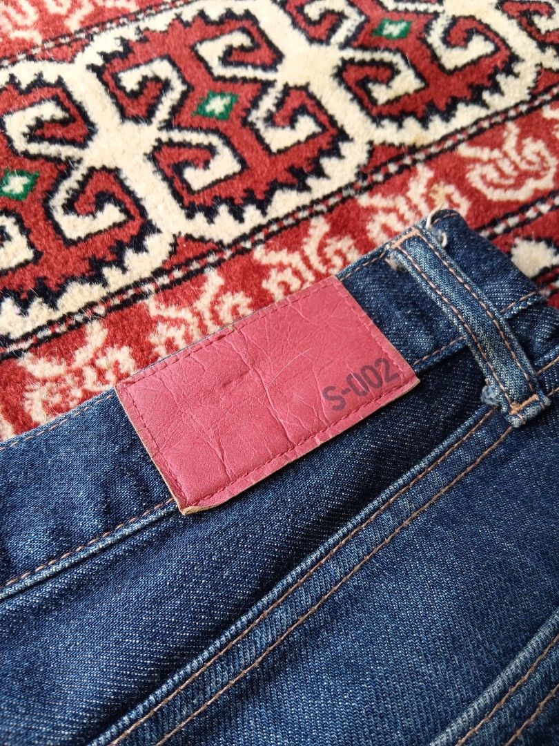 Uniqlo Original Basic Premium, Men's Fashion, Bottoms, Jeans on Carousell