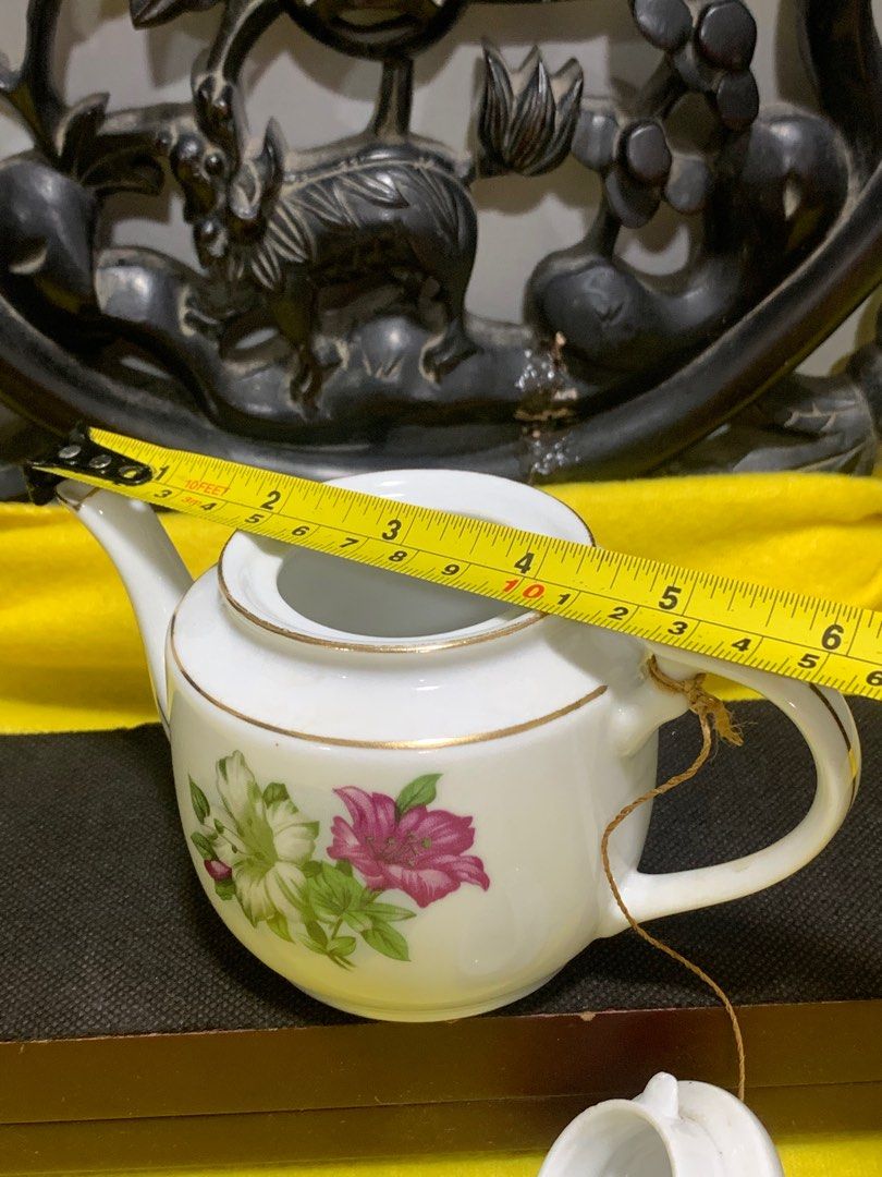Vintage Bunga Kangkong Tea Pot, Hobbies & Toys, Collectibles ...