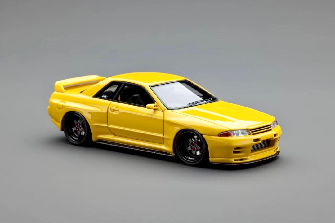 1/64 The Laboratory Garage Active R32 Widebody GT-R Yellow Exclusive ...