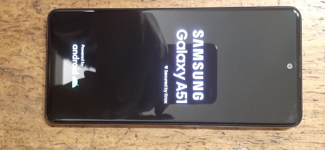 三星 SAMSUNG Galaxy A51 八核 128G 6.5吋/指紋識別 功能觸控螢幕畫面都正常使用 狀況: 數字鎖 背蓋有掀缺陷如圖 零件機, 手機及配件, 手機, Android 安 ...