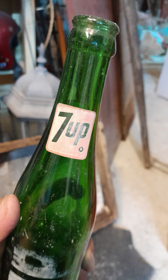 Botol 7up buruk, Photography, Video Cameras on Carousell