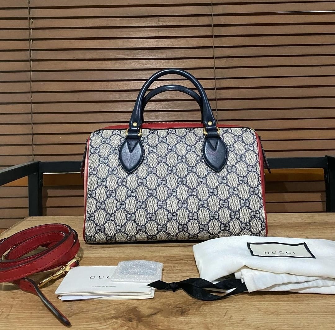 Good Condition Gucci boston navy red 26x17x15cm with db, strap,booklet ...