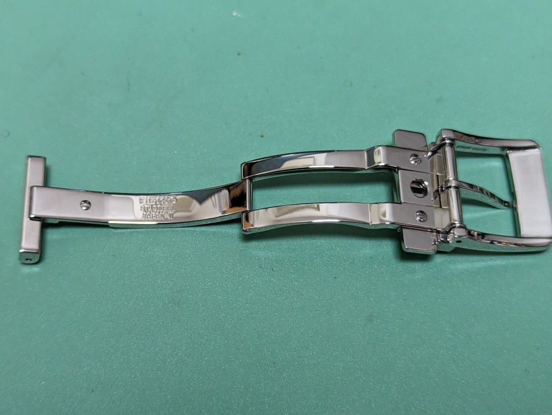 Grand seiko deployment clasp 摺扣, 男裝, 手錶及配件, 手錶 - Carousell