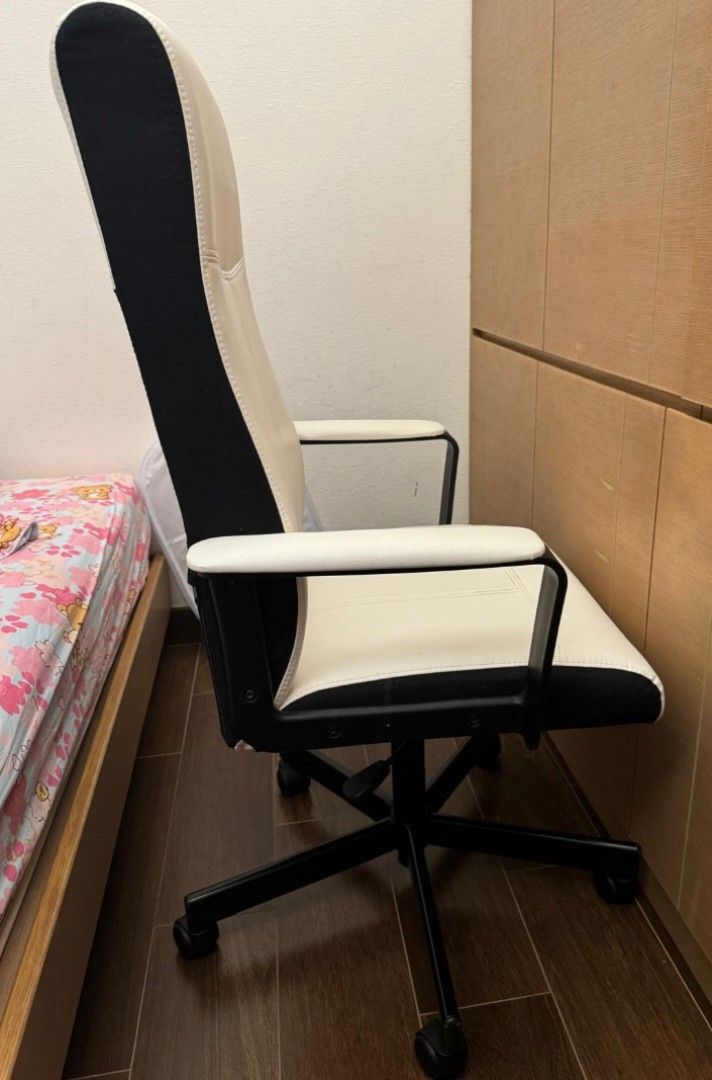 IKEA MILLBERGET swivel chair, 傢俬＆家居, 傢俬, 椅子 - Carousell