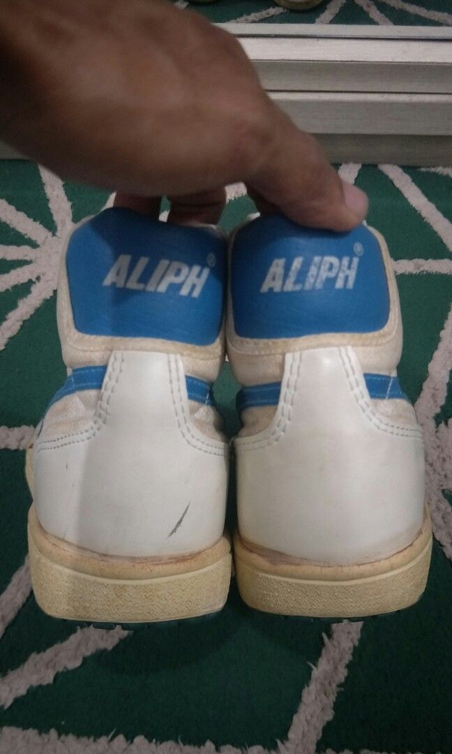 KASUT ALIPH, Men's Fashion, Footwear, Sneakers on Carousell