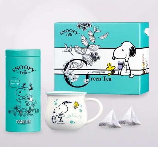 Licensed Peanuts Snoopy Lemongrass Green Tea Set, Food & Drinks ...