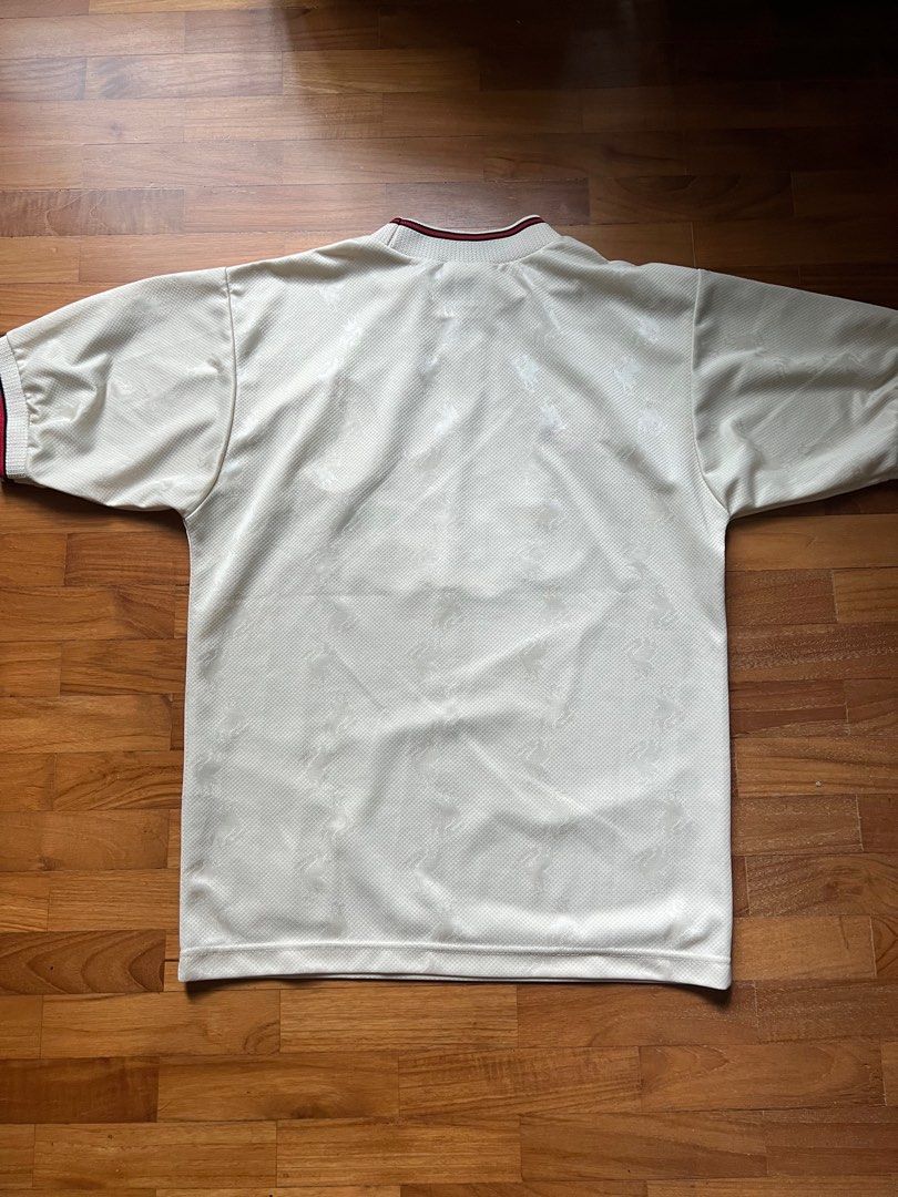 Liverpool 96/97 Away Kit, Men's Fashion, Activewear on Carousell
