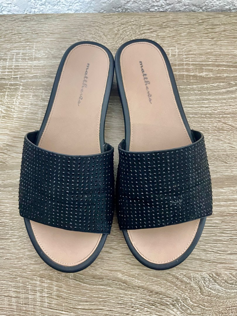 Matthews Black Slides, Women's Fashion, Footwear, Flats & Sandals on ...