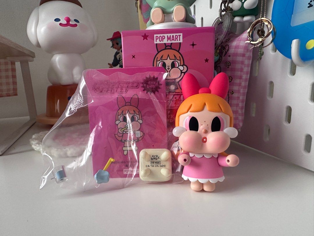 POP MART crybaby x powerpuff girls brushing teeth blossom, Hobbies ...