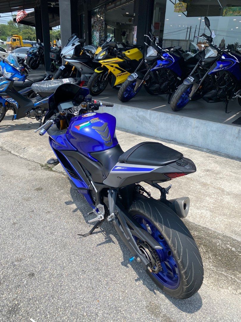 Yamaha R25 V2, Motorbikes on Carousell