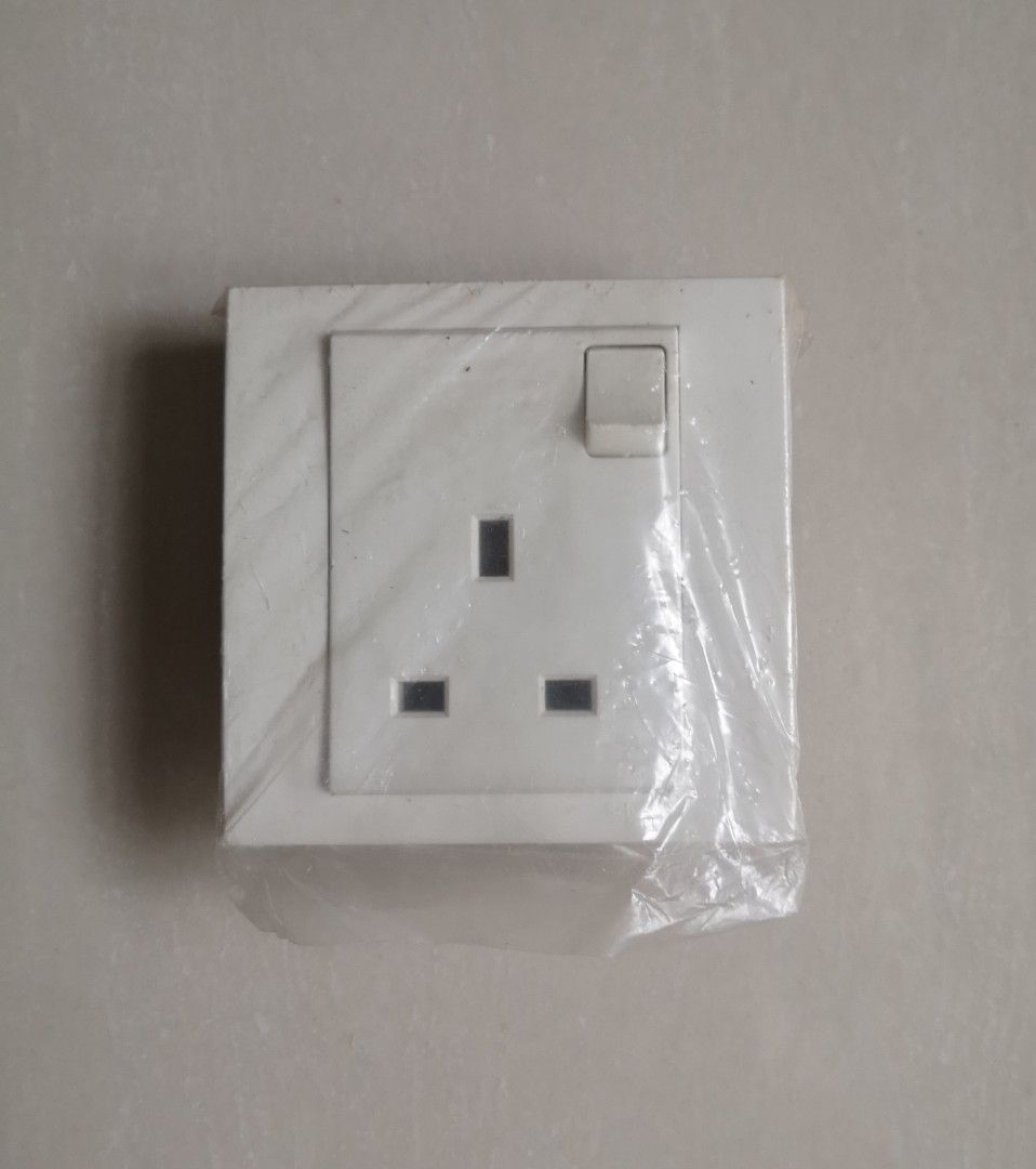 1 Gang Switch Socket 13A, TV & Home Appliances, Electrical, Adaptors ...