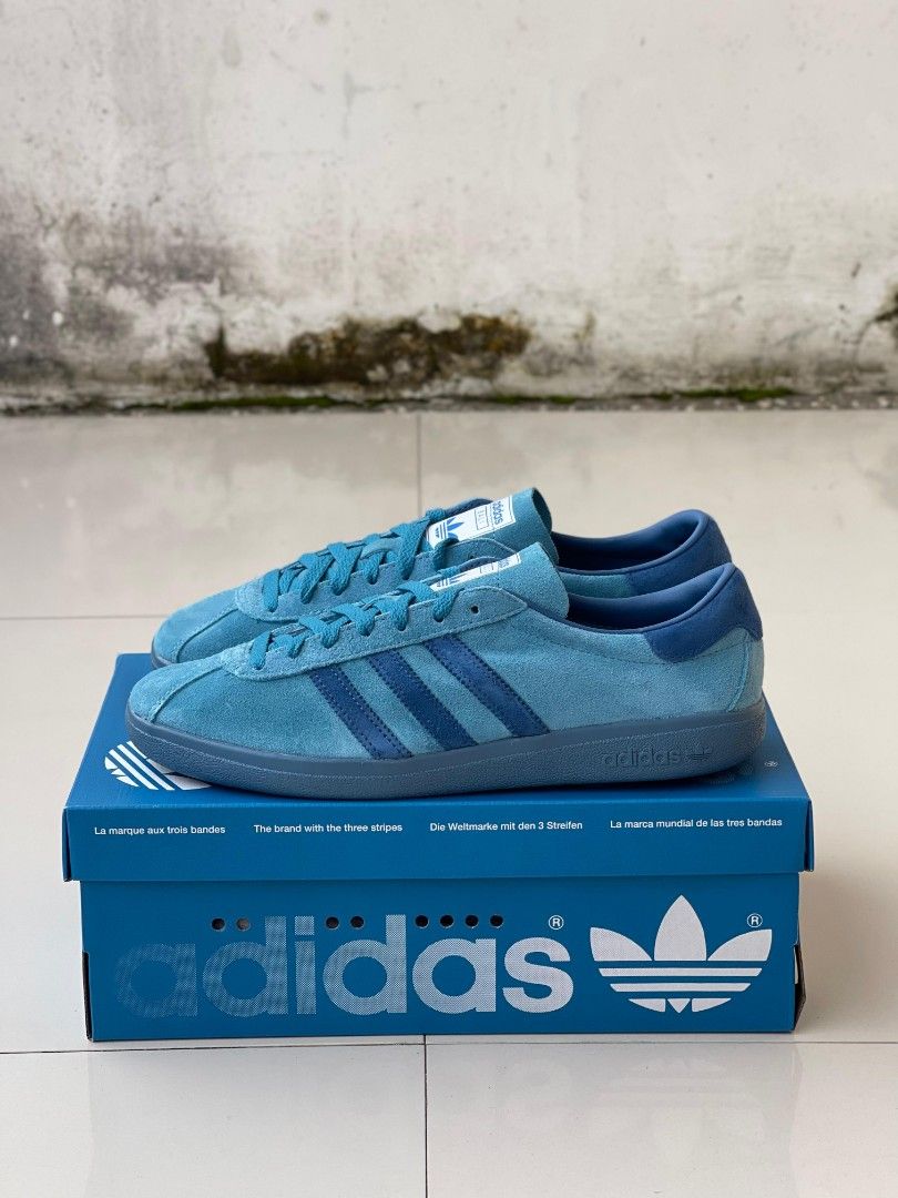 Adidas Bali Island Indonesia, Fesyen Pria, Sepatu , Sneakers di Carousell