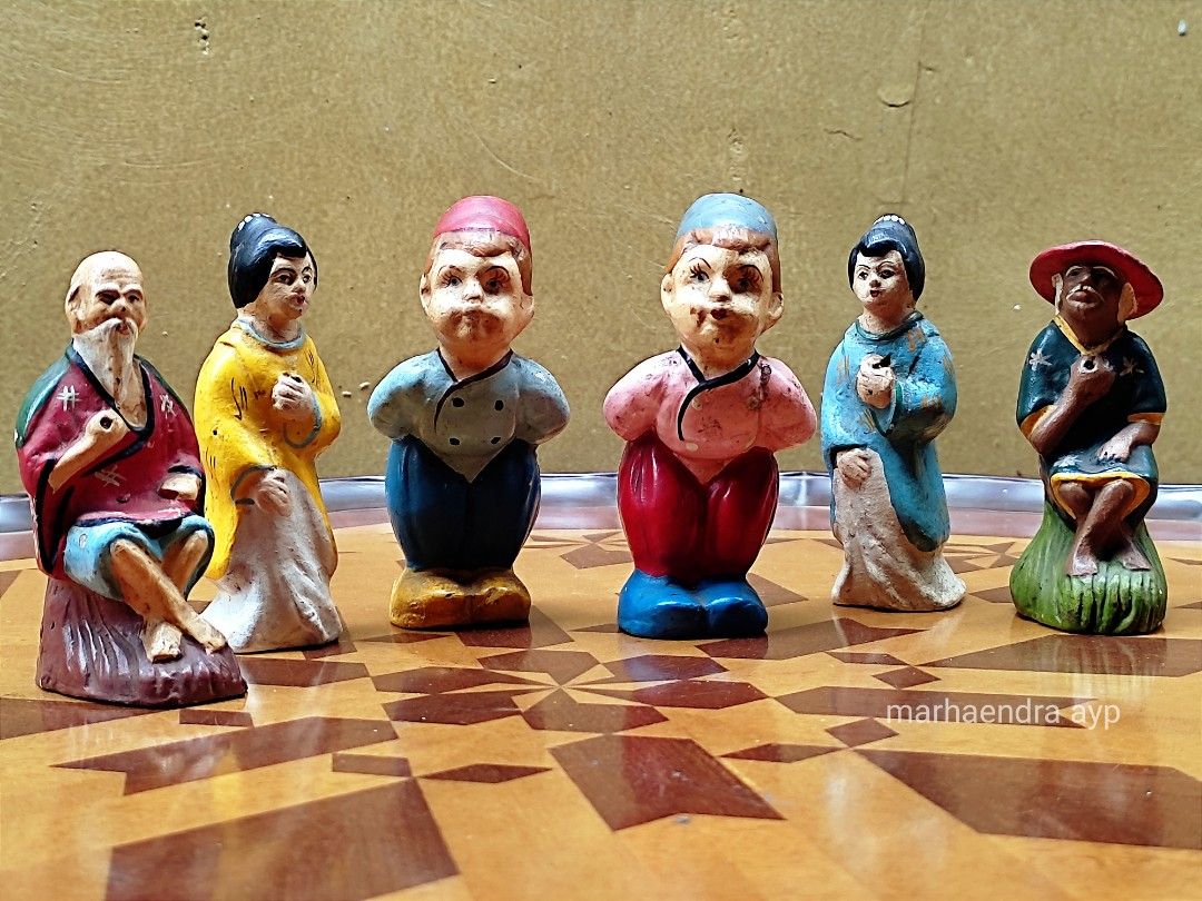 Boneka china peranakan kuno antik jadul vintage, Antik, Pajangan di ...