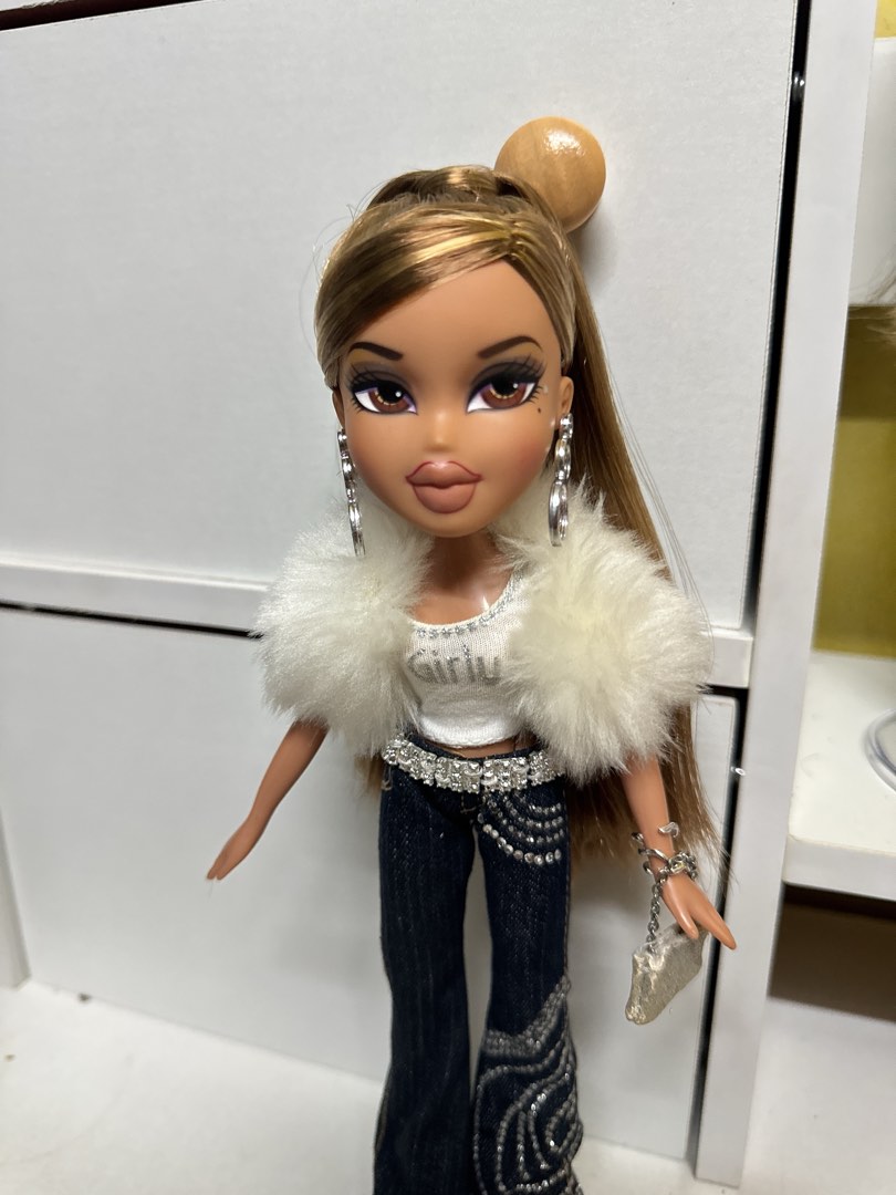 Bratz Forever Diamondz Yasmin, Hobbies & Toys, Toys & Games on Carousell