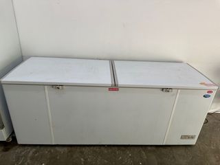 USED DISPLAY CHEST FREEZER, TV & Home Appliances, Kitchen Appliances ...