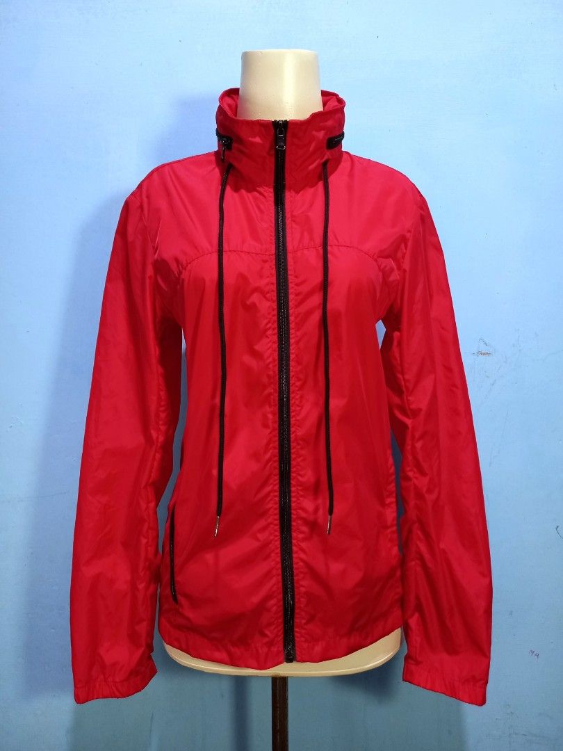 Codes Combine Ultralight Packable Red Parasut Jacket With Hidden Hoodie ...