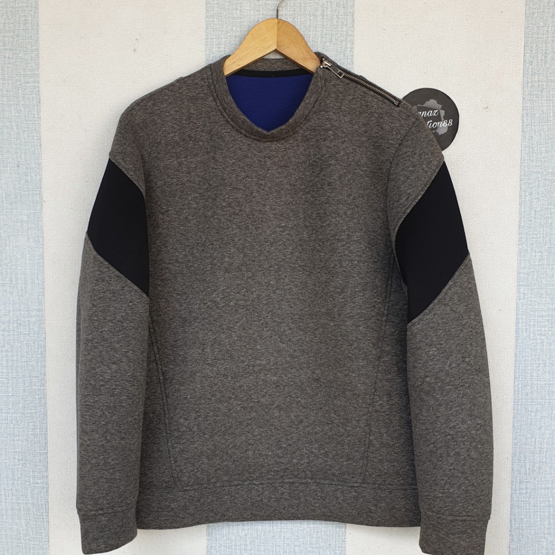 CREWNECK RAIDER, Fesyen Pria, Pakaian , Baju Luaran di Carousell