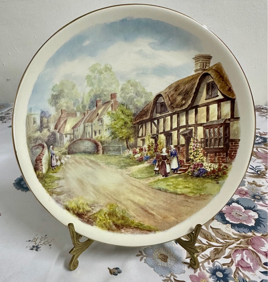 Deco plate Cottage Scene, Furniture & Home Living, Home Decor, Vases ...