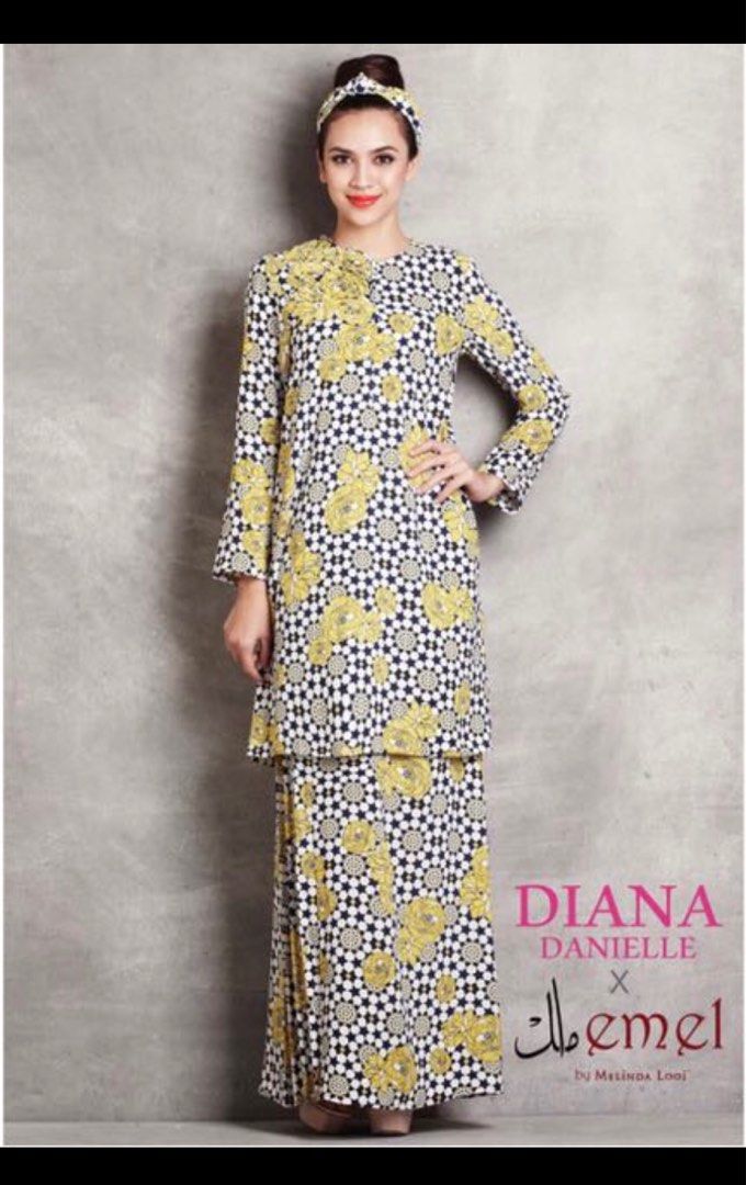Diana Danielle x Emel, Women's Fashion, Muslimah Fashion, Baju Kurung ...