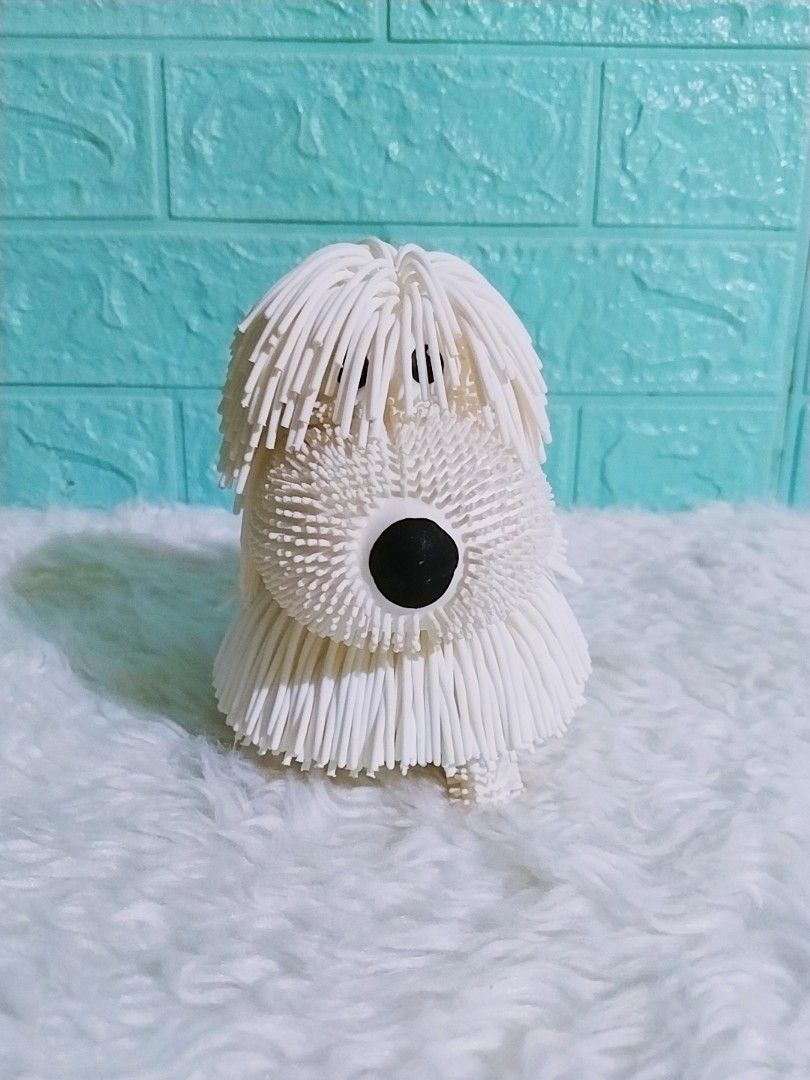 jiggly pets white