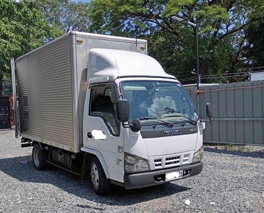 Isuzu Elf 2021 NKR 6 Wheeler Closed Van, Special Vehicles, Heavy ...