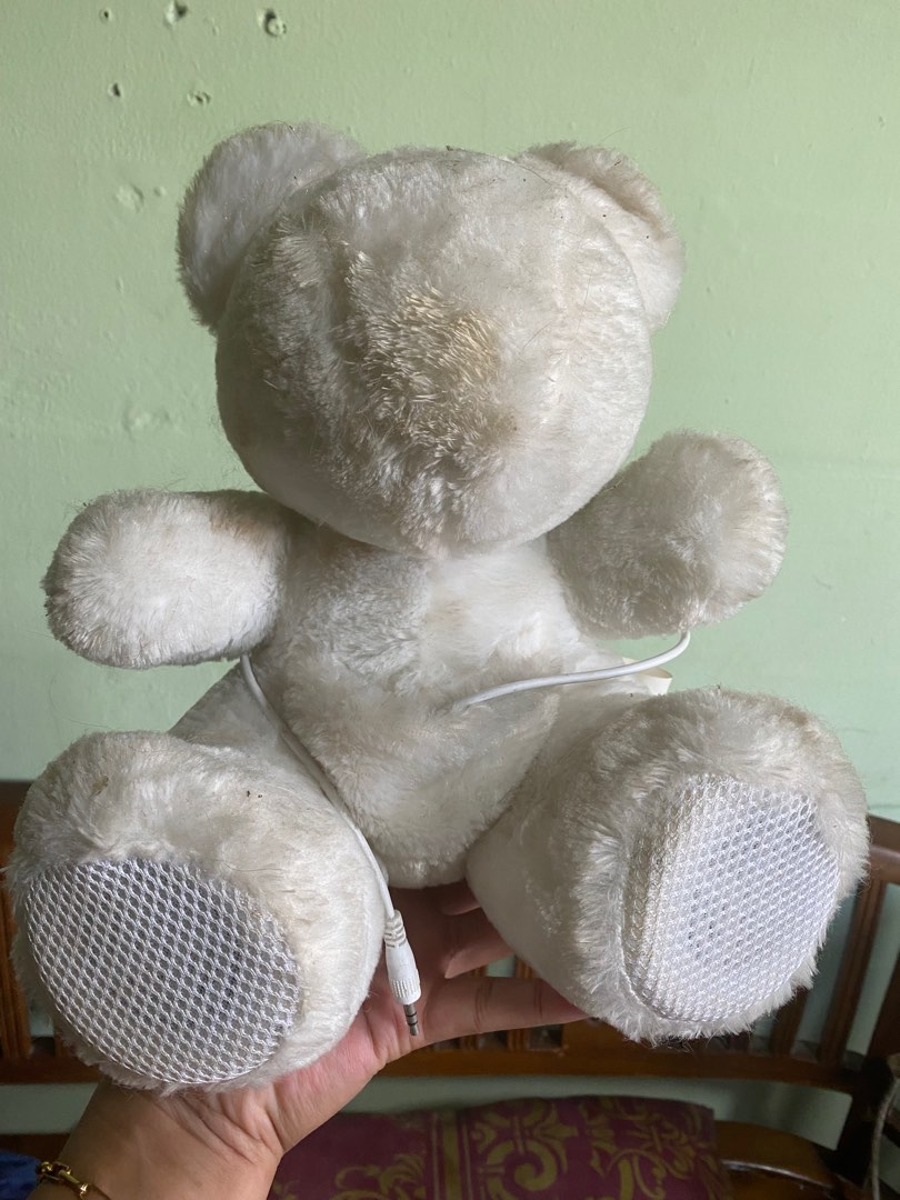 Speaker teddy, Hobbies & Toys, Toys & Games on Carousell