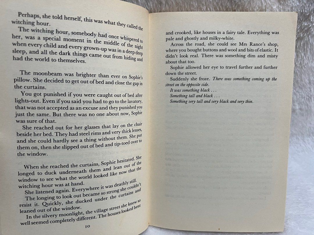 The BFG by Roald Dahl (Illustrated by Quentin Blake), Hobbies & Toys ...