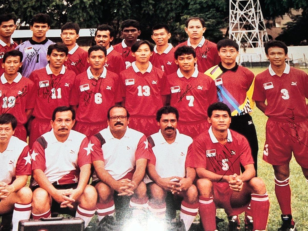 Vintage AUTOGRAPHED SIGNED 1993 Singapore Soccer Football National Team ...