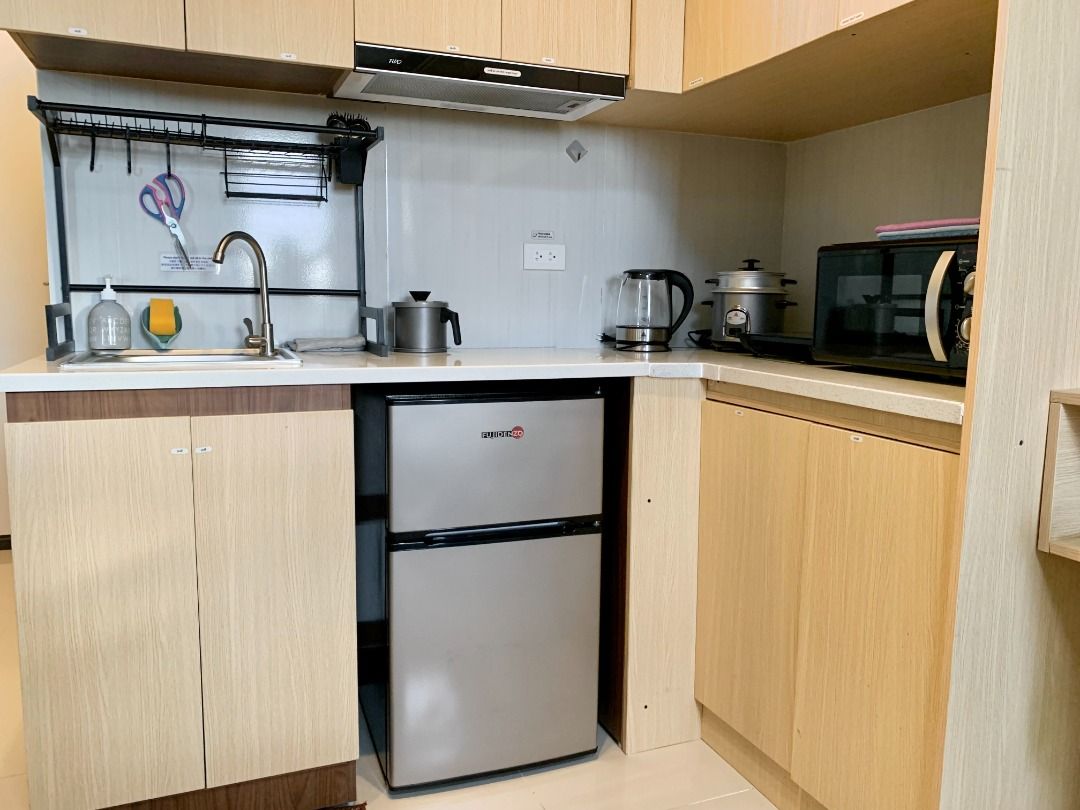 22 sqm studio unit with sunset and sea view in Marigondon Lapu-Lapu ...