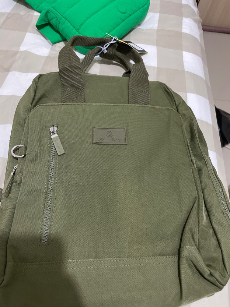 Backpack, Barang Mewah, Tas & Dompet di Carousell
