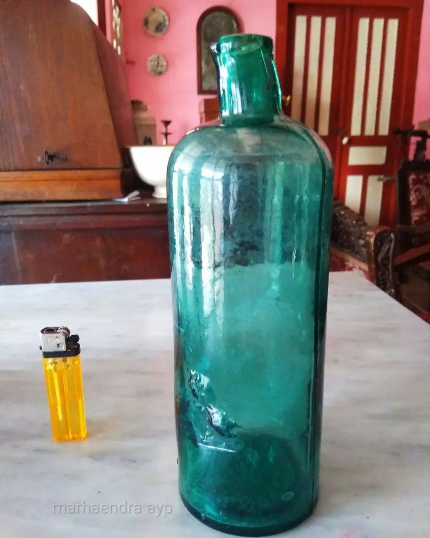 Botol biru salah cetak kuno antik jadul vintage, Perabotan Rumah di ...