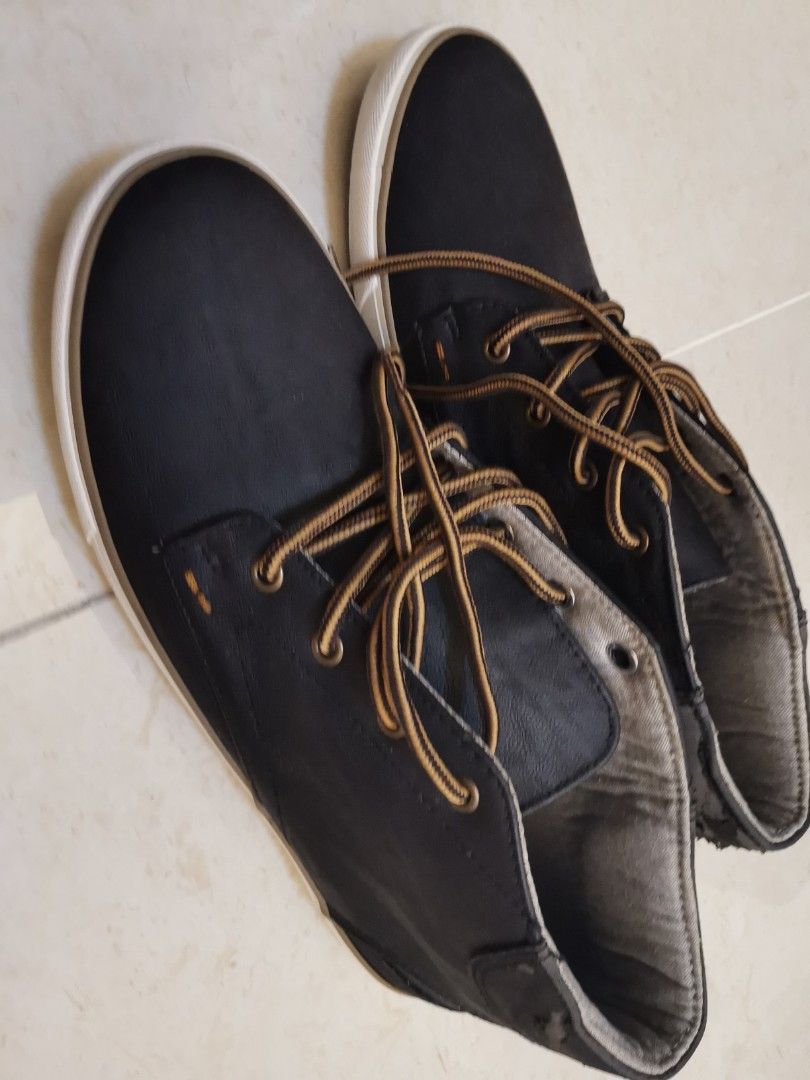 Connor man shoes, Sports Equipment, Other Sports Equipment and Supplies ...
